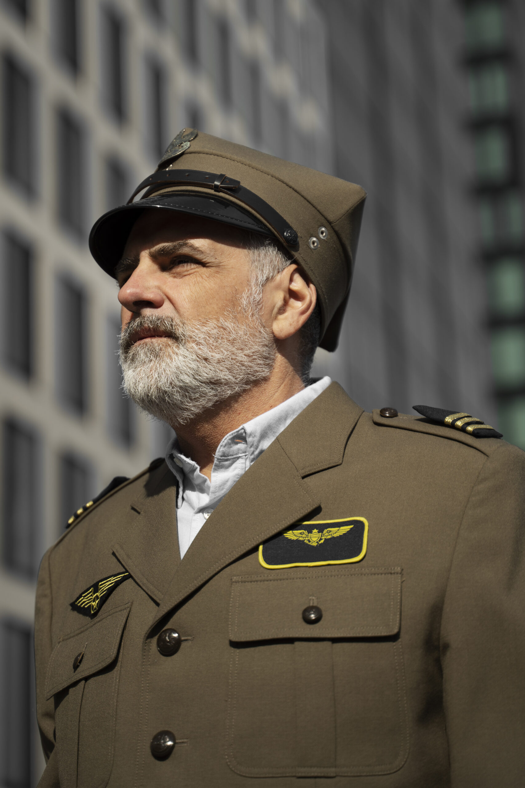 Why do army uniforms have so many pockets?